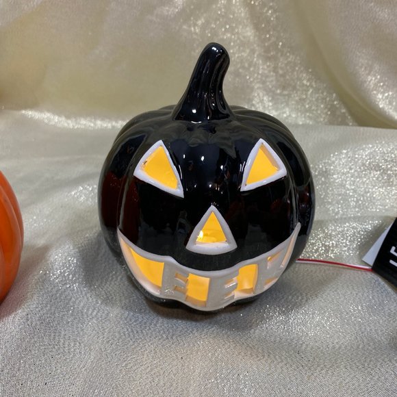 Holiday | Halloween 5 Black Lightup Ceramic Pumpkin | Poshmark